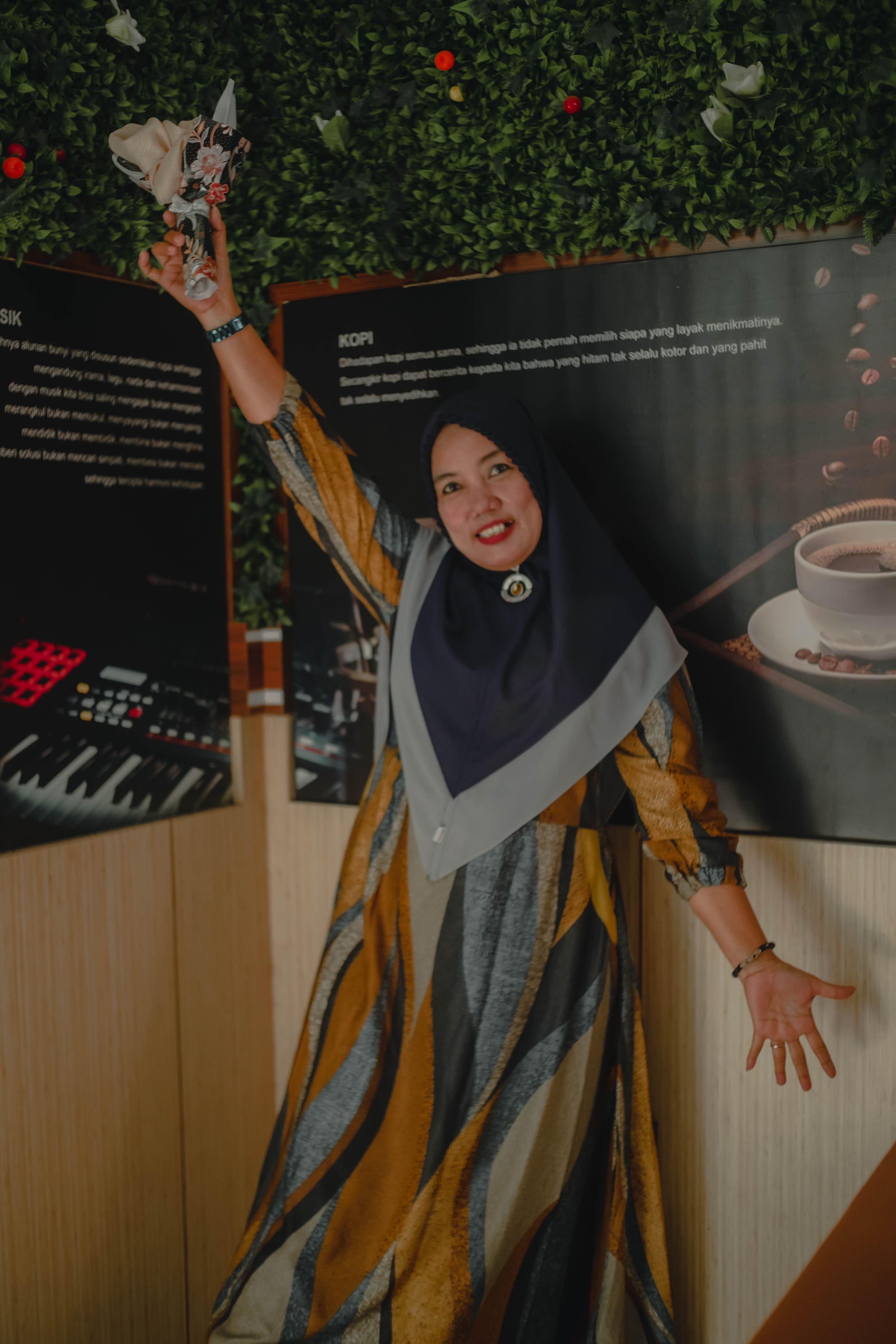 The Dhaharan Camera - 14 Mei 2022