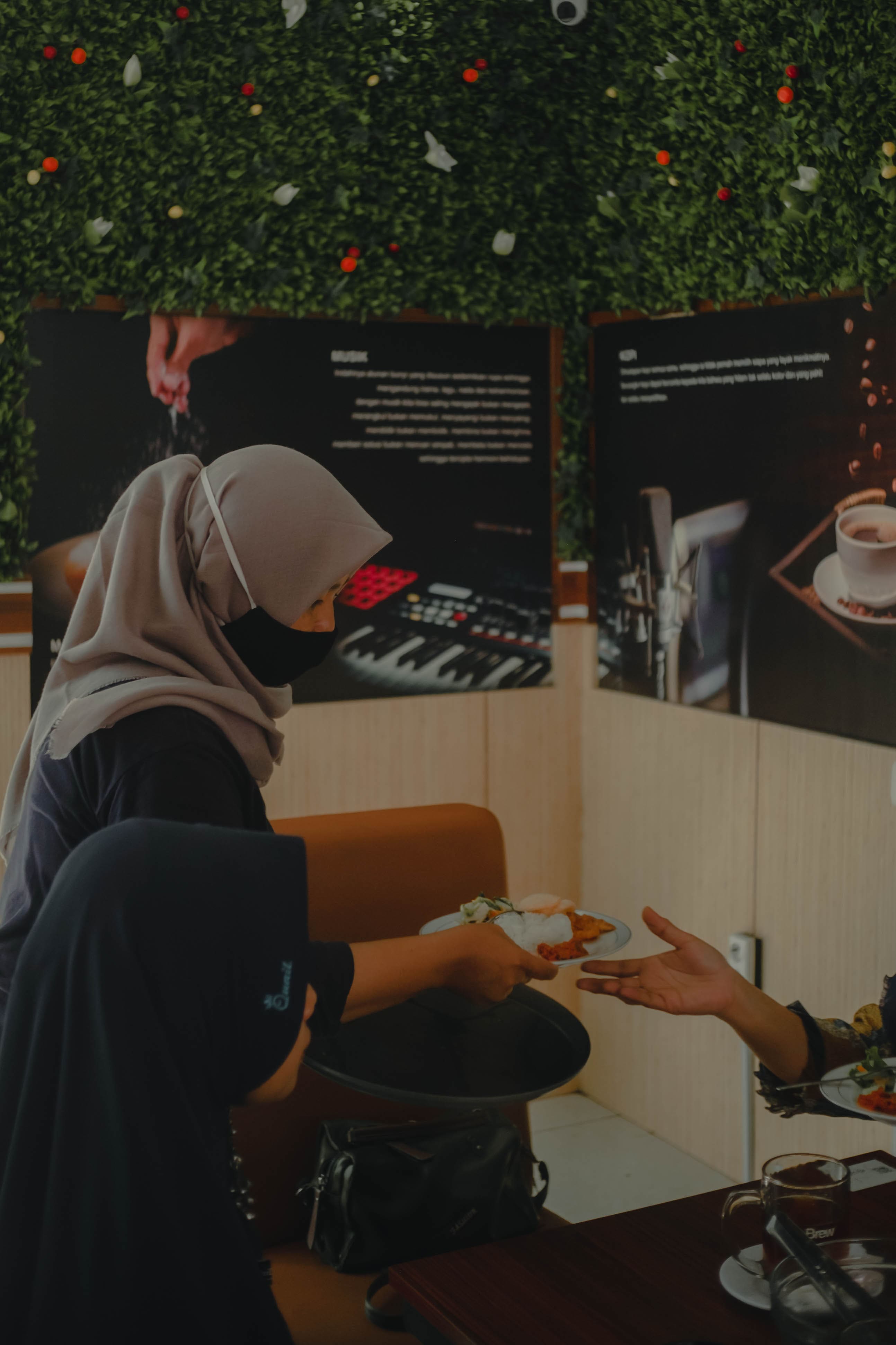 The Dhaharan Camera - 14 Mei 2022